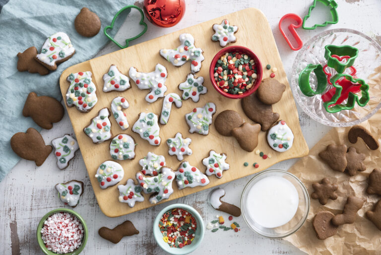 Soft and Sweet Molasses Roll Out Cookies - Weelicious