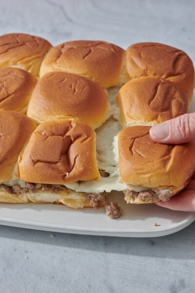 Easy Cheeseburger Sliders - Weelicious