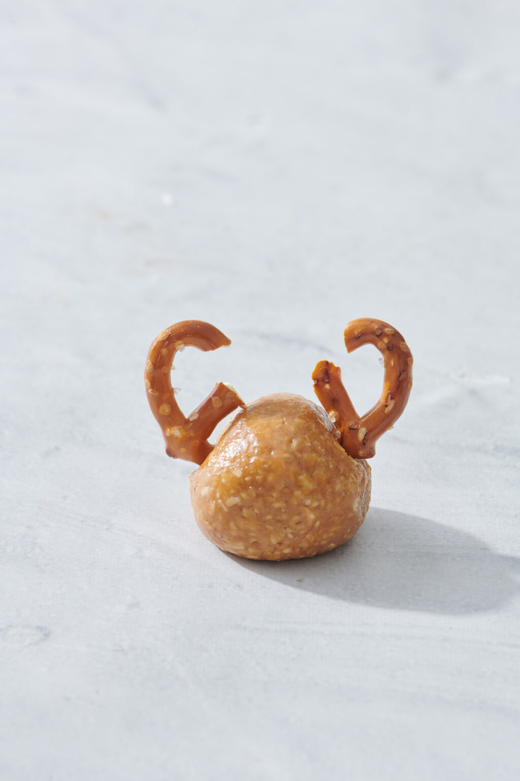 Healthy No-Bake Reindeer Bites - Weelicious